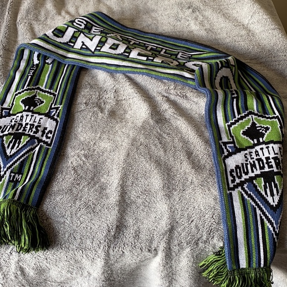 Accessories | Nwotseattle Sounders Fc Soccer Spirit Scarf | Poshmark